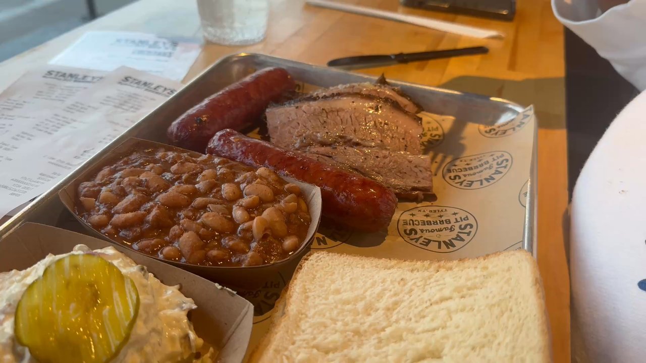 STANLEY’S FAMOUS PIT BARBECUE - Updated January 2026 - 921 Photos ...