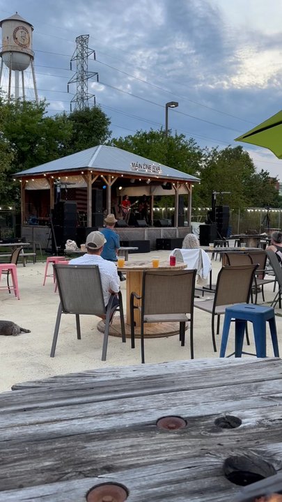 MAIN LINE BREWERY - Updated December 2025 - 153 Photos & 34 Reviews ...