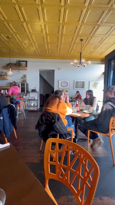 TREE HOUSE VEGETARIAN RESTAURANT - Updated January 2025 - 843 Photos ...