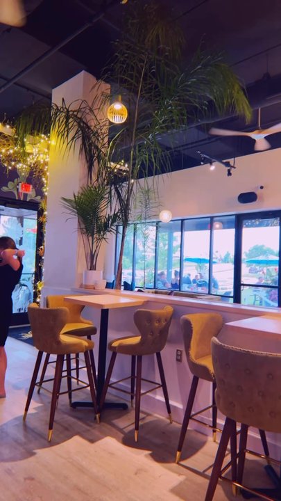 THE RUSTY BEE LOUNGE - Updated October 2025 - 41 Photos & 13 Reviews ...