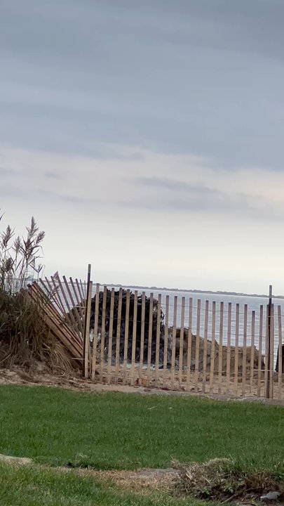 ISLIP TOWN BEACH - Updated November 2025 - 34 Photos - 600 S Bay Ave ...