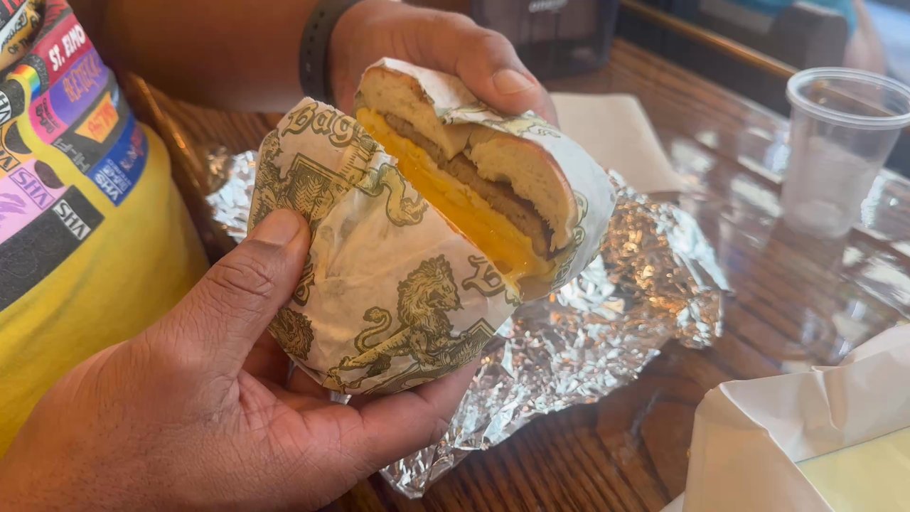 BAGEL PUB - Updated October 2025 - 119 Photos & 58 Reviews - 1385 ...