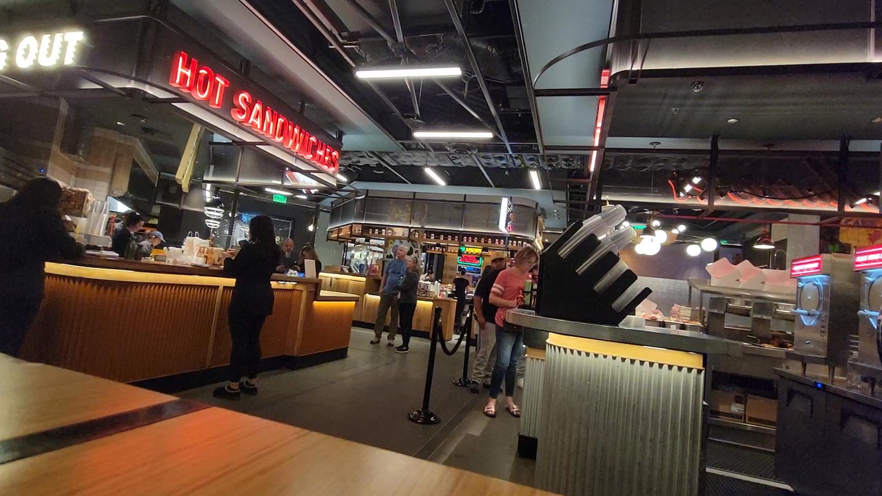 BLOCK 16 URBAN FOOD HALL - Updated May 2025 - 536 Photos & 118 Reviews ...