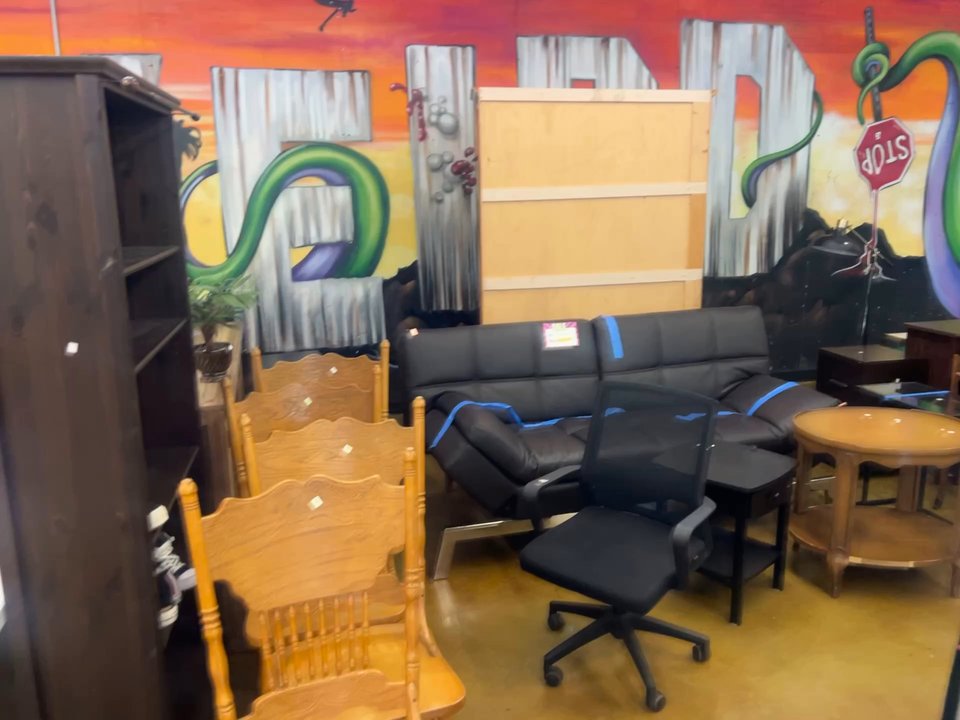 OUT OF THE CLOSET - HOLLYWOOD - Updated January 2026 - 33 Photos & 146 ...