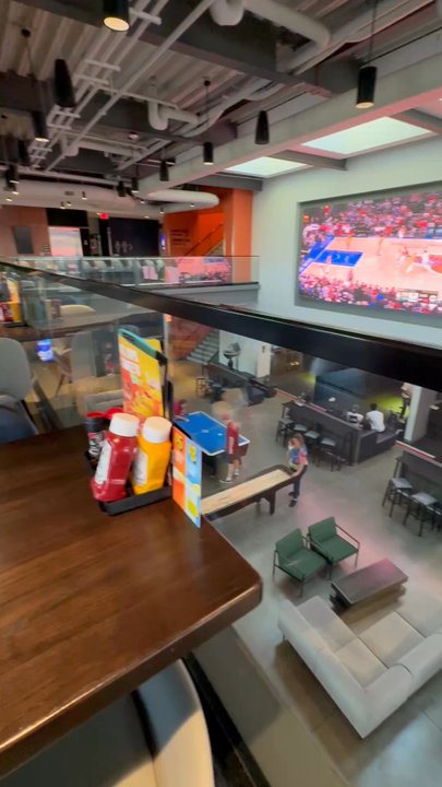 TOPGOLF - Updated December 2025 - 548 Photos & 289 Reviews - 780 Logan ...