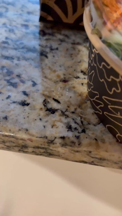 HONEYGROW - Updated December 2025 - 36 Photos & 33 Reviews - 2510 Riva ...