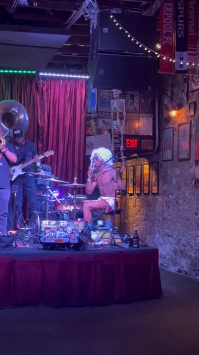 THREE LINKS DEEP ELLUM - Updated May 2026 - 83 Photos & 79 Reviews ...