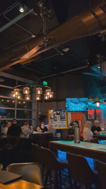 BATCH GASTROPUB - Updated January 2026 - 1726 Photos & 1534 Reviews ...