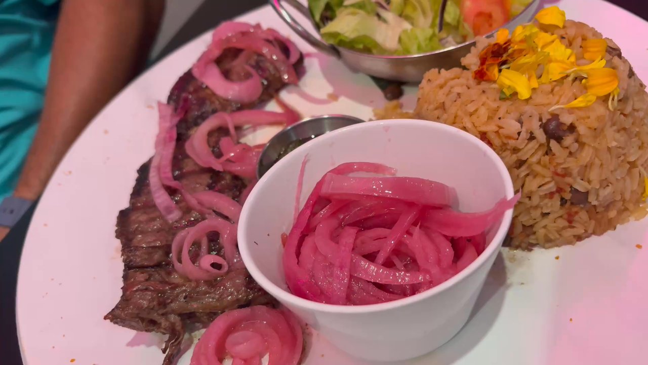 YARUMBA RESTAURANT & LOUNGE - Updated March 2026 - 568 Photos & 375 ...
