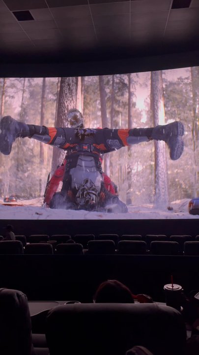 REGAL HOLLYWOOD - MERCED - Updated August 2025 - 147 Photos & 73 ...