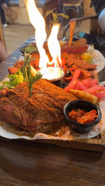 KANOON - Updated January 2025 - 300 Photos & 118 Reviews - 349 Hazel St ...