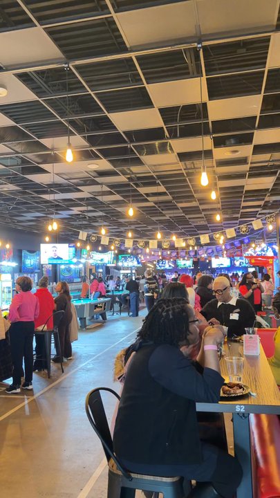 CLUBHOUSE ON MAIN - Updated May 2026 - 84 Photos & 44 Reviews - 2866 ...