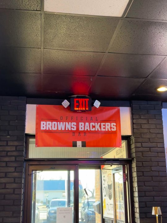 SHAKERS PUBLIC HOUSE - Updated April 2025 - 79 Photos & 49 Reviews ...