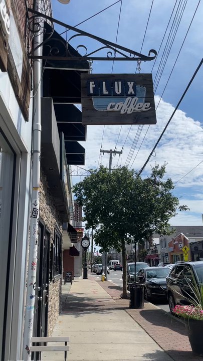 FLUX COFFEE - Updated March 2025 - 370 Photos & 354 Reviews - 211 Main ...