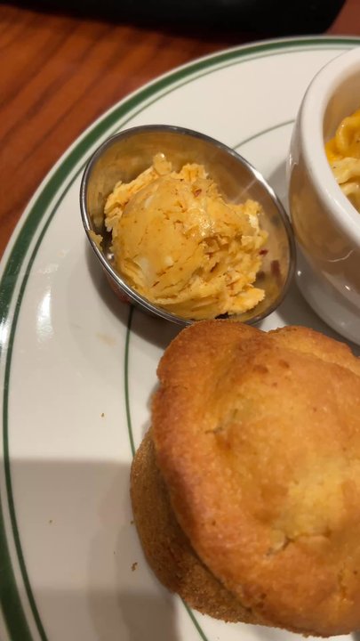 FIXINS SOUL KITCHEN - LOS ANGELES - Updated March 2025 - 4147 Photos ...