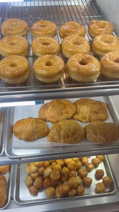 LV DONUTS - Updated March 2026 - 196 Photos & 133 Reviews - 5435 S Fort ...