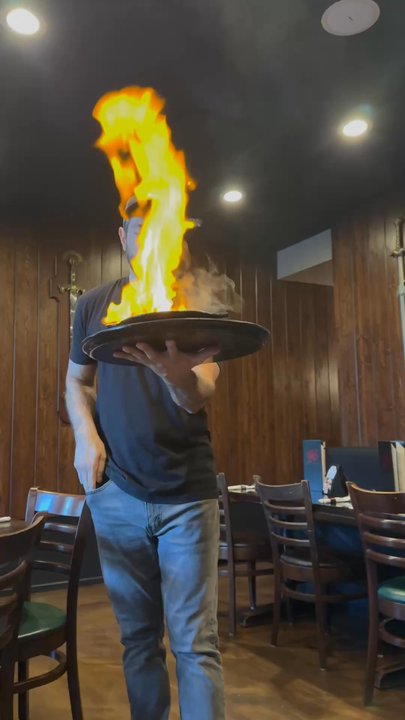 SQUIRE ON THE SQUARE - Updated December 2025 - 74 Photos & 42 Reviews ...