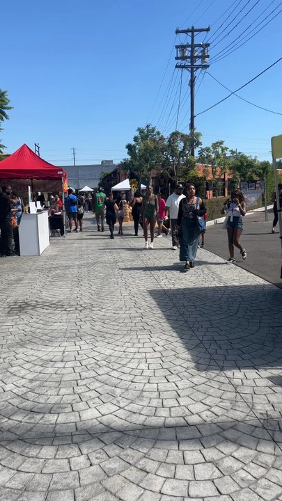 THE BEEHIVE - Updated December 2025 - 59 Photos & 11 Reviews - 961 E ...