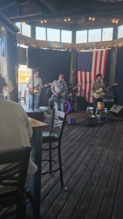 CASS CAY BAR AND RESTAURANT - Updated December 2025 - 128 Photos & 171 ...