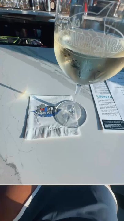 STARBOARD CLAW - Updated October 2025 - 52 Photos & 37 Reviews - 1818 ...