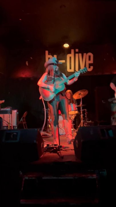HI-DIVE - Updated October 2025 - 31 Photos & 133 Reviews - 7 S Broadway ...