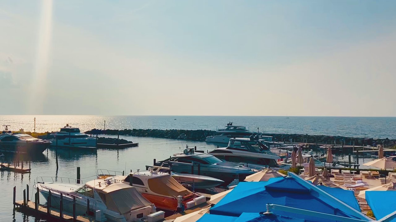 SHOREBY CLUB - Updated January 2026 - 31 Photos - 40 Shoreby Dr ...