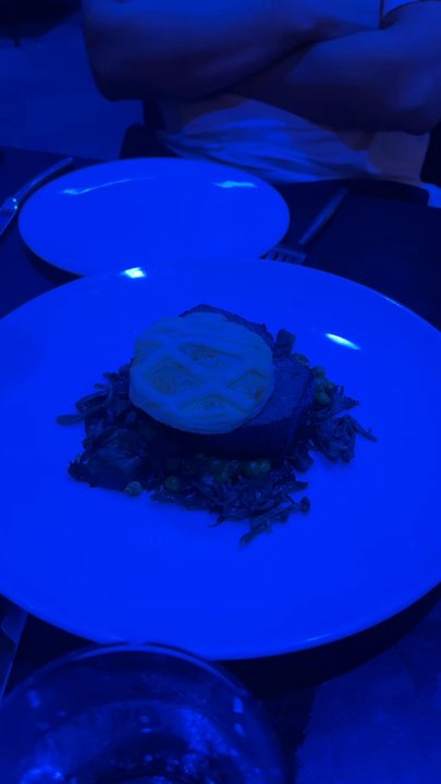 LALA - Updated July 2025 - 128 Photos & 39 Reviews - 1000 The Mall Of ...