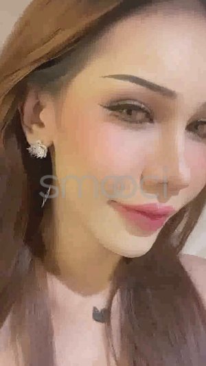 Elsa - Bangkok Escort - Smooci