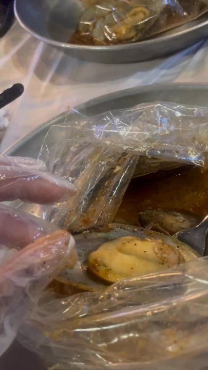 SEAHOLIC - Updated January 2026 - 433 Photos & 211 Reviews - 2211 N Fry ...