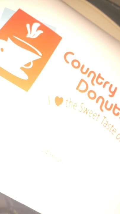 COUNTRY STYLE DONUTS - Updated July 2025 - 232 Photos & 338 Reviews ...
