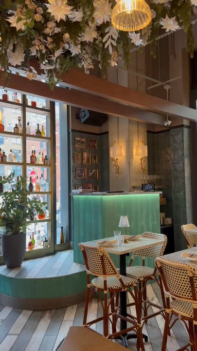 BAR LA RUE - Updated February 2025 - 204 Photos & 99 Reviews - 820 W ...