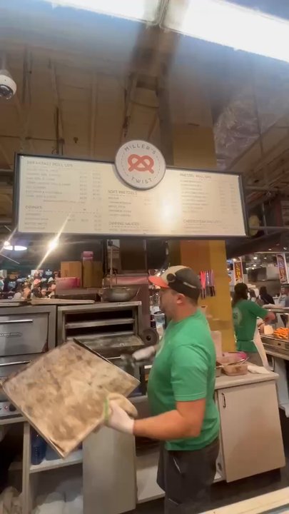 READING TERMINAL MARKET - Updated January 2025 - 7401 Photos & 7158 ...