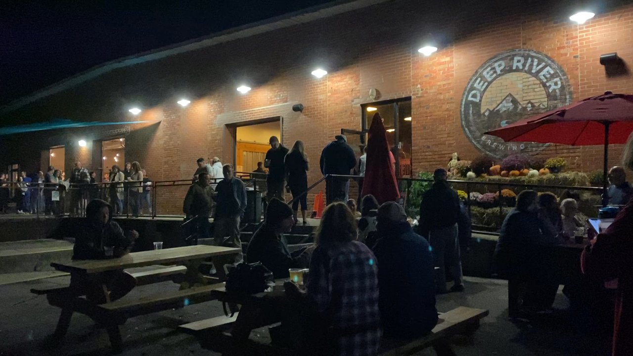 DEEP RIVER BREWING CO - Updated May 2026 - 102 Photos & 98 Reviews ...