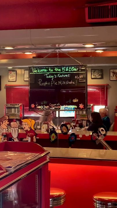 5 & DINER - Updated January 2026 - 572 Photos & 595 Reviews - 5220 N ...