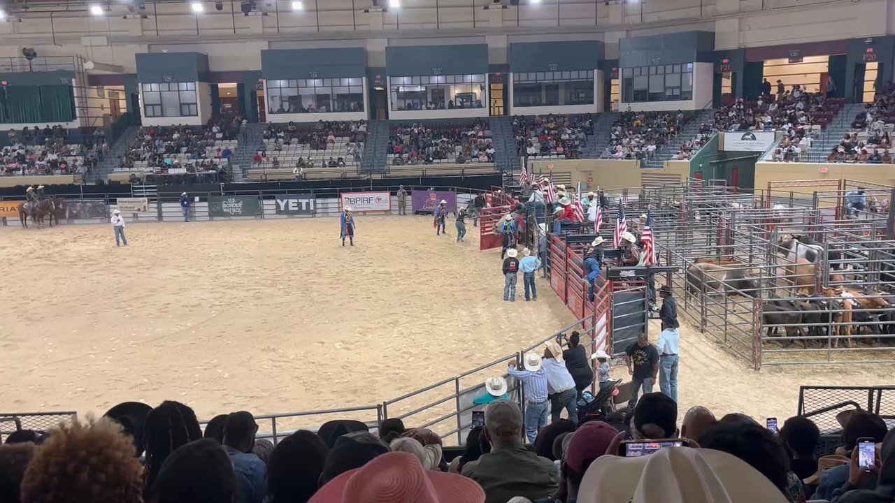 SHOW PLACE ARENA - Updated January 2026 - 18 Photos & 10 Reviews ...