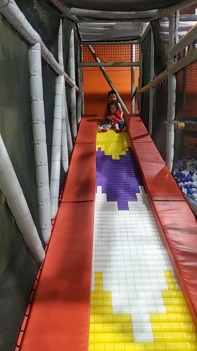 LITTLE WORLD KIDS PLAYGROUND & GAMES - Updated August 2025 - 230 Photos ...