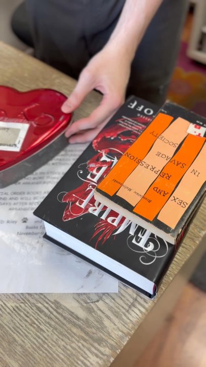 COPPER CAT BOOKS - Updated December 2025 - 159 Photos & 77 Reviews ...