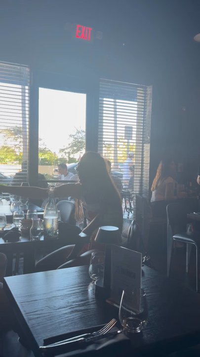 LE ROND BURGERS - Updated March 2026 - 134 Photos & 48 Reviews - 500 ...