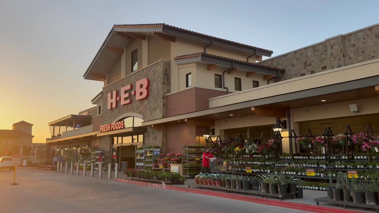 H-E-B - Updated January 2026 - 108 Photos & 31 Reviews - 1010 W ...