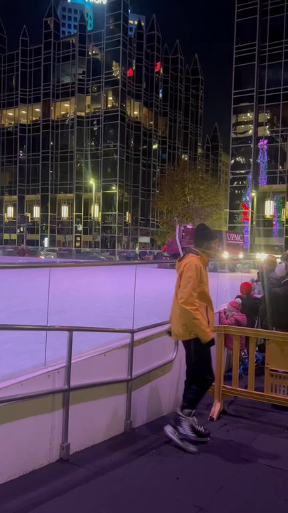 THE UPMC RINK AT PPG PLACE - Updated April 2025 - 121 Photos & 33 ...
