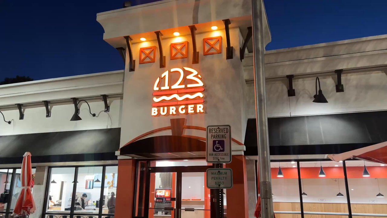 123 BURGER - Updated April 2026 - 18 Photos & 13 Reviews - 4150 ...