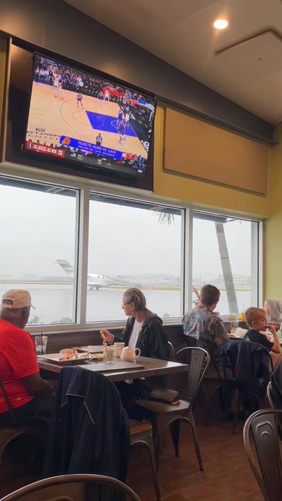 JET RUNWAY CAFE - Updated July 2025 - 1774 Photos & 938 Reviews - 5540 ...