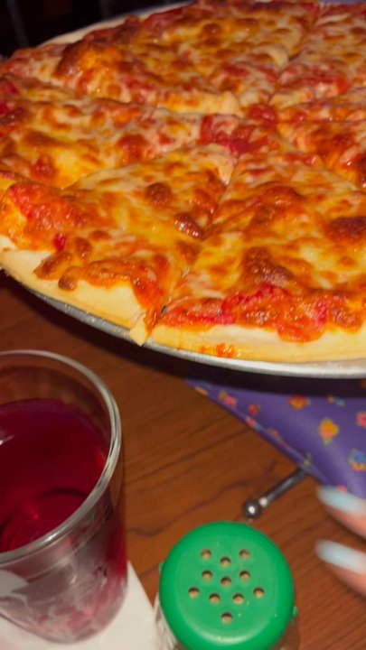 VILLAGE INN PIZZERIA SPORTS BAR & GRILL - Updated December 2025 - 289 ...