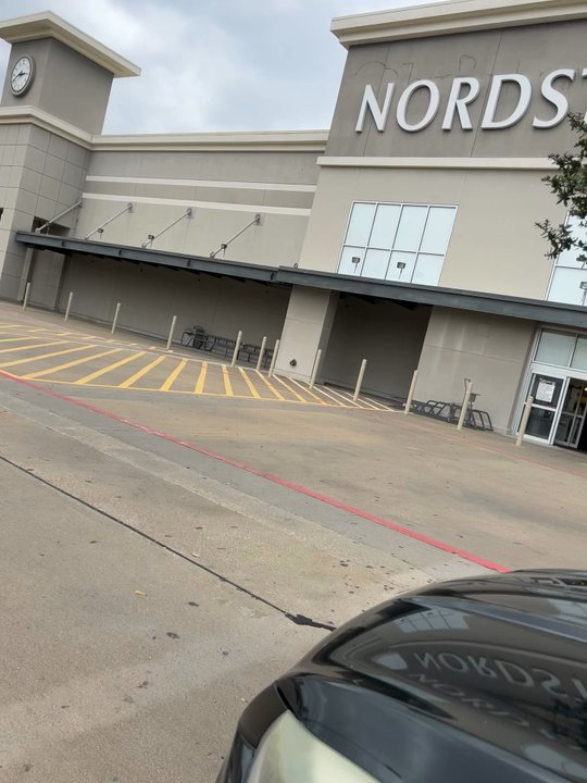 NORDSTROM RACK - Updated December 2025 - 132 Photos & 56 Reviews ...