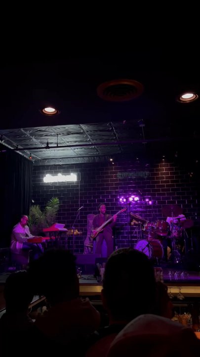 DORIAN’S - Updated January 2026 - 177 Photos & 108 Reviews - 1939 W ...