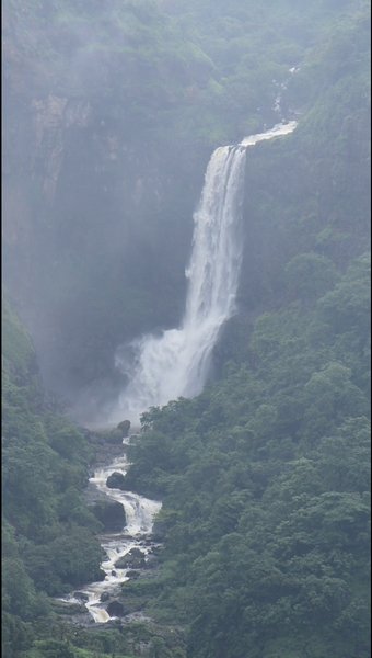 Kune Waterfalls: A Complete Guide to Visiting the Spectacular Waterfall ...