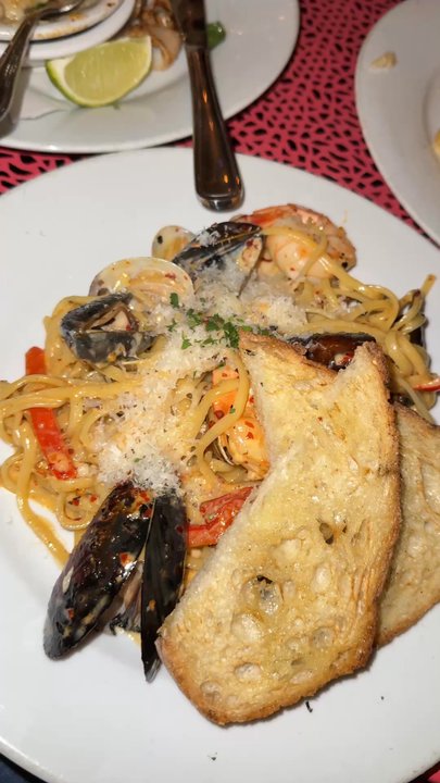 SWEL RESTAURANT - Updated October 2025 - 468 Photos & 483 Reviews ...