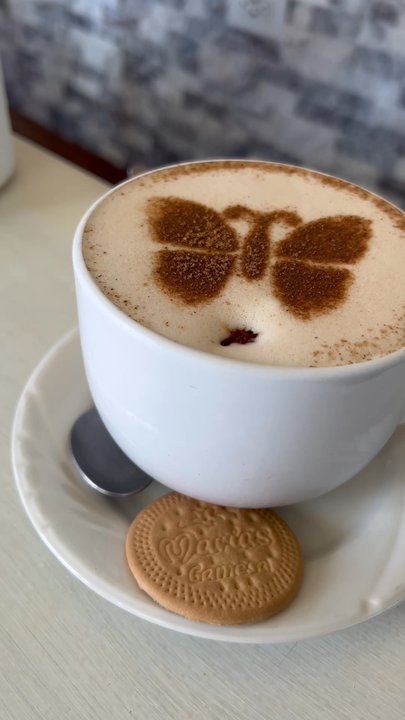 DULCE MAMI CAFÉ RIVERSIDE - Updated December 2025 - 115 Photos & 52 ...