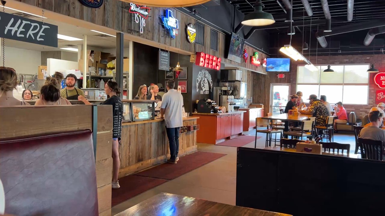 STILES SWITCH BBQ & BREW - Updated December 2025 - 590 Photos & 383 ...