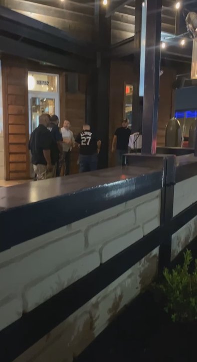 BOMBSHELLS RESTAURANT & BAR - Updated December 2025 - 90 Photos & 76 ...